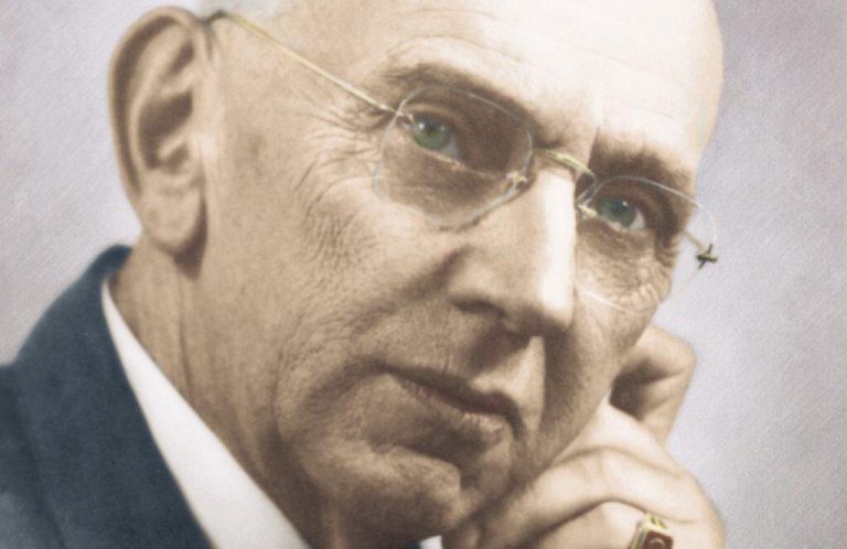 The Sleeping Prophet: Edgar Cayce - Historic Mysteries