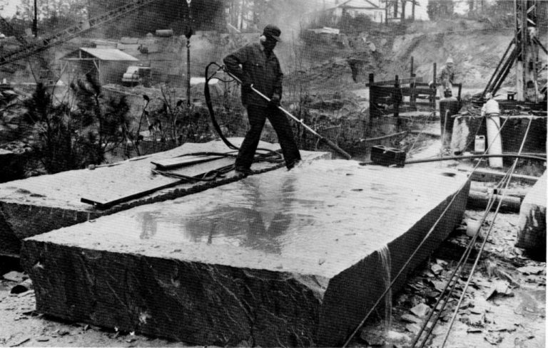 Georgia Guidestones: Who Paid for It and Why? - Historic Mysteries