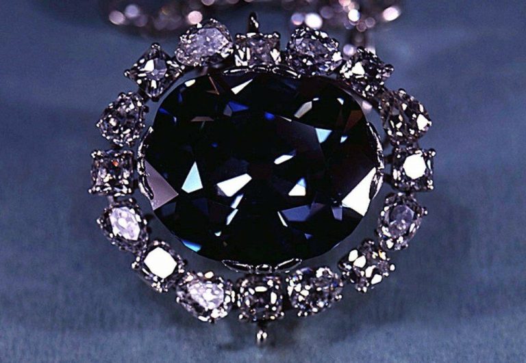 Hope Diamond Curse: Fact or Fiction? - Historic Mysteries