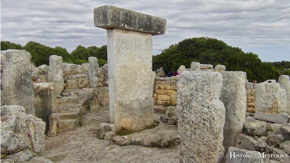 History of the Megalithic Taulas of Menorca | Historic Mysteries