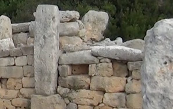 History of the Megalithic Taulas of Menorca - Historic Mysteries