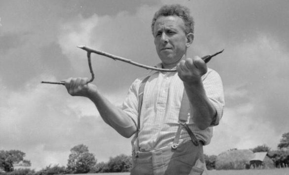 The Practice of Dowsing for Water, Oil and Ore - Historic Mysteries