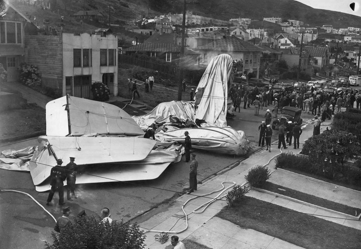 The L-8 Blimp Crashes with a Missing Crew - Historic Mysteries
