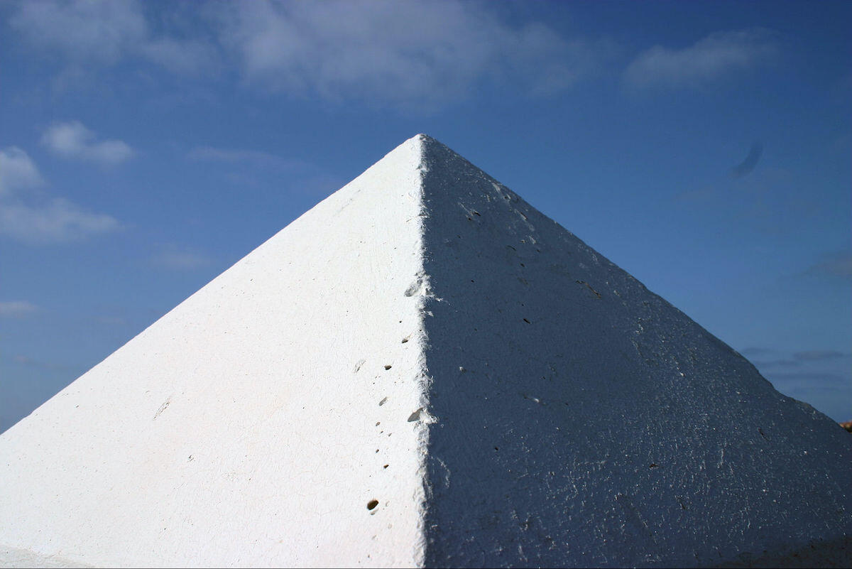 Great White Pyramid of Xi'an, China - Historic Mysteries