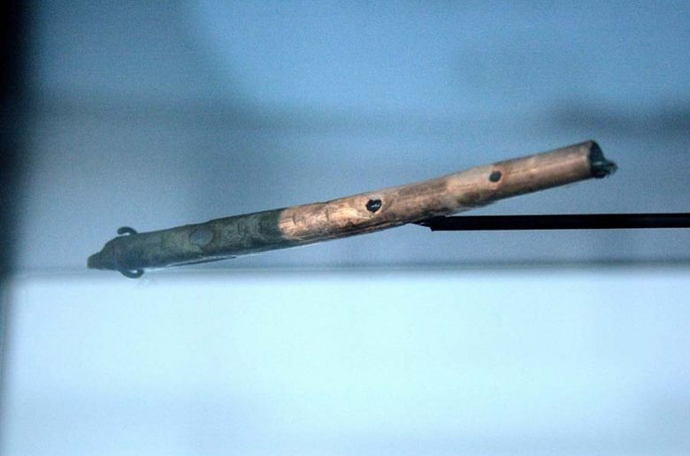 Stone Age Bone Flutes: Music to Our Ears? - Historic Mysteries
