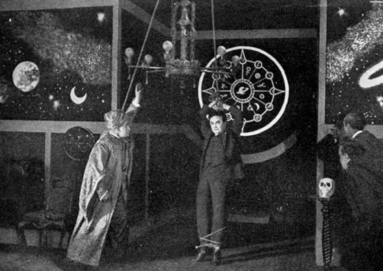 A Master of His Art: The Incredible Escapes of Harry Houdini - Historic ...