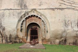 Ancient Perfection: The Mystery of the Barabar Caves - Historic Mysteries