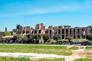 The Soothsayer, the Sibylline Books and the Last King of Rome ...