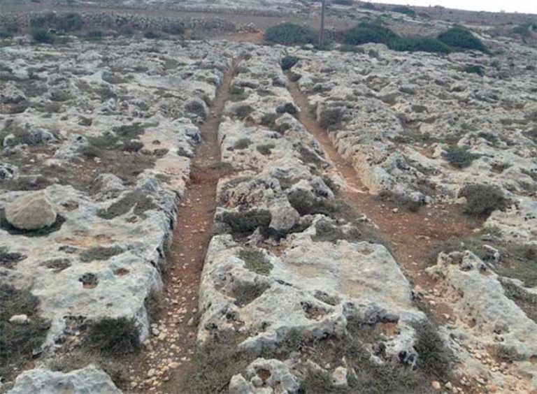 Malta’s Prehistoric “Cart Ruts” Defy Explanation - Historic Mysteries