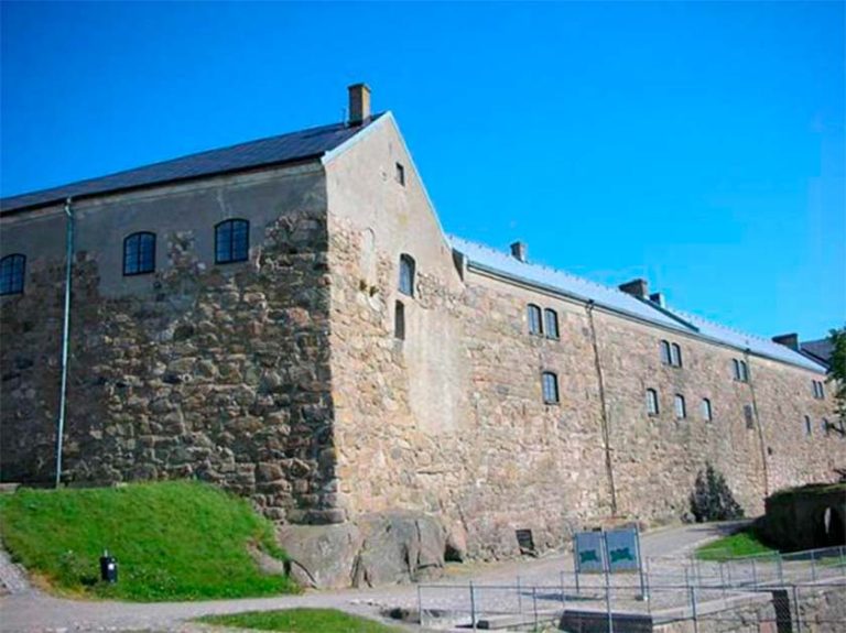 A 700-Year-Old Murder Mystery: Who Killed Bocksten Man? - Historic ...