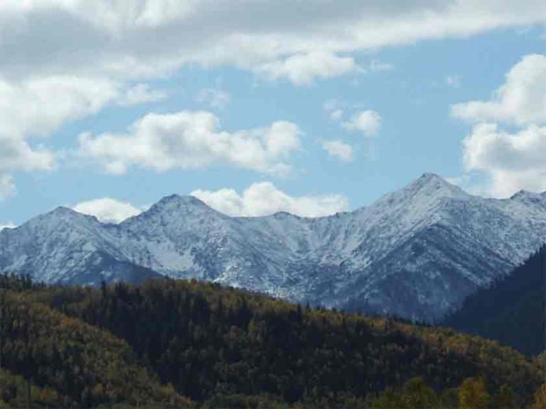 The Khamar Daban Incident: Mountain Madness - Historic Mysteries